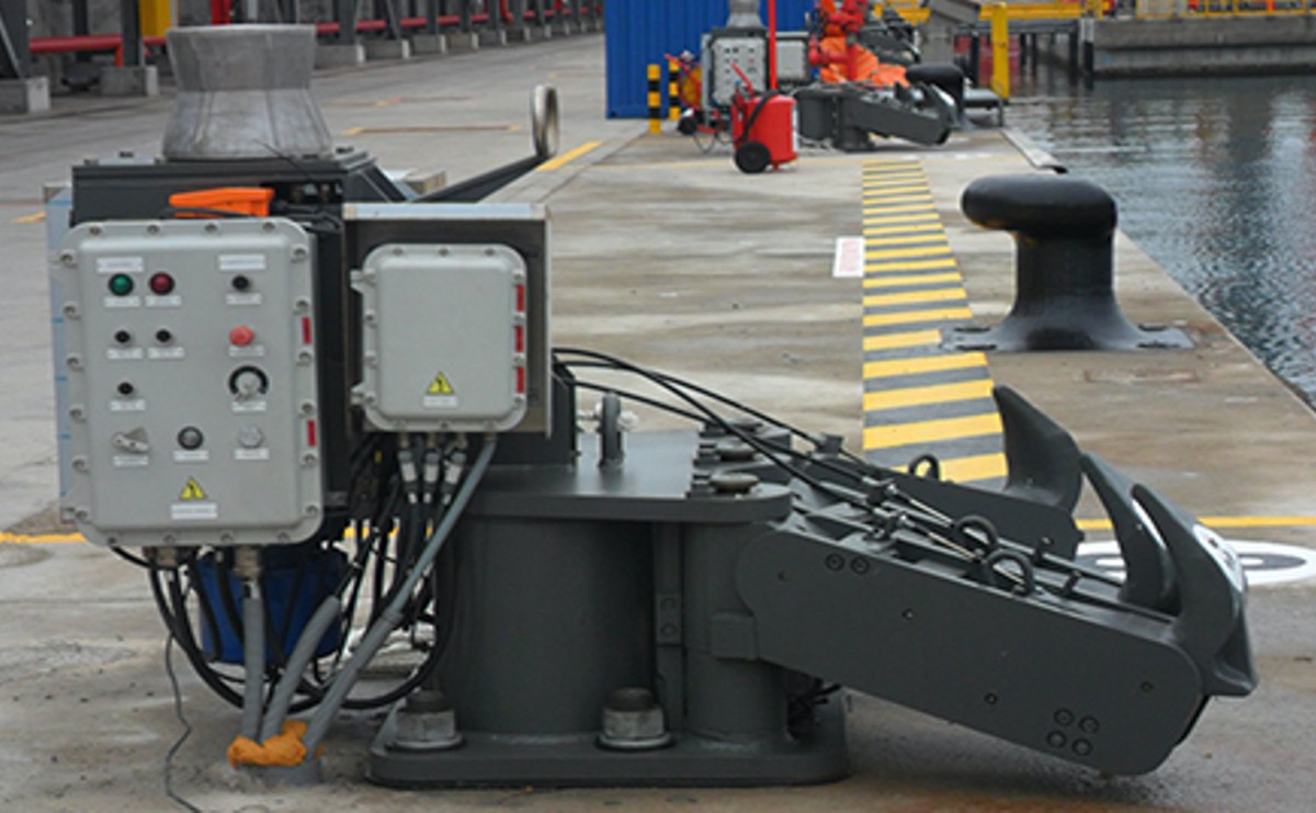 SHIP2SHORE - Quick Release Hooks / Capstans