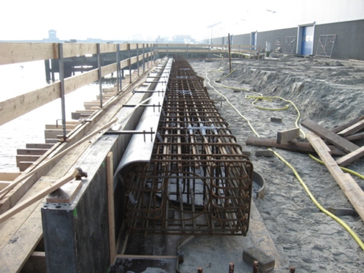 SHIP2SHORE - Quayside Furniture & Equipment